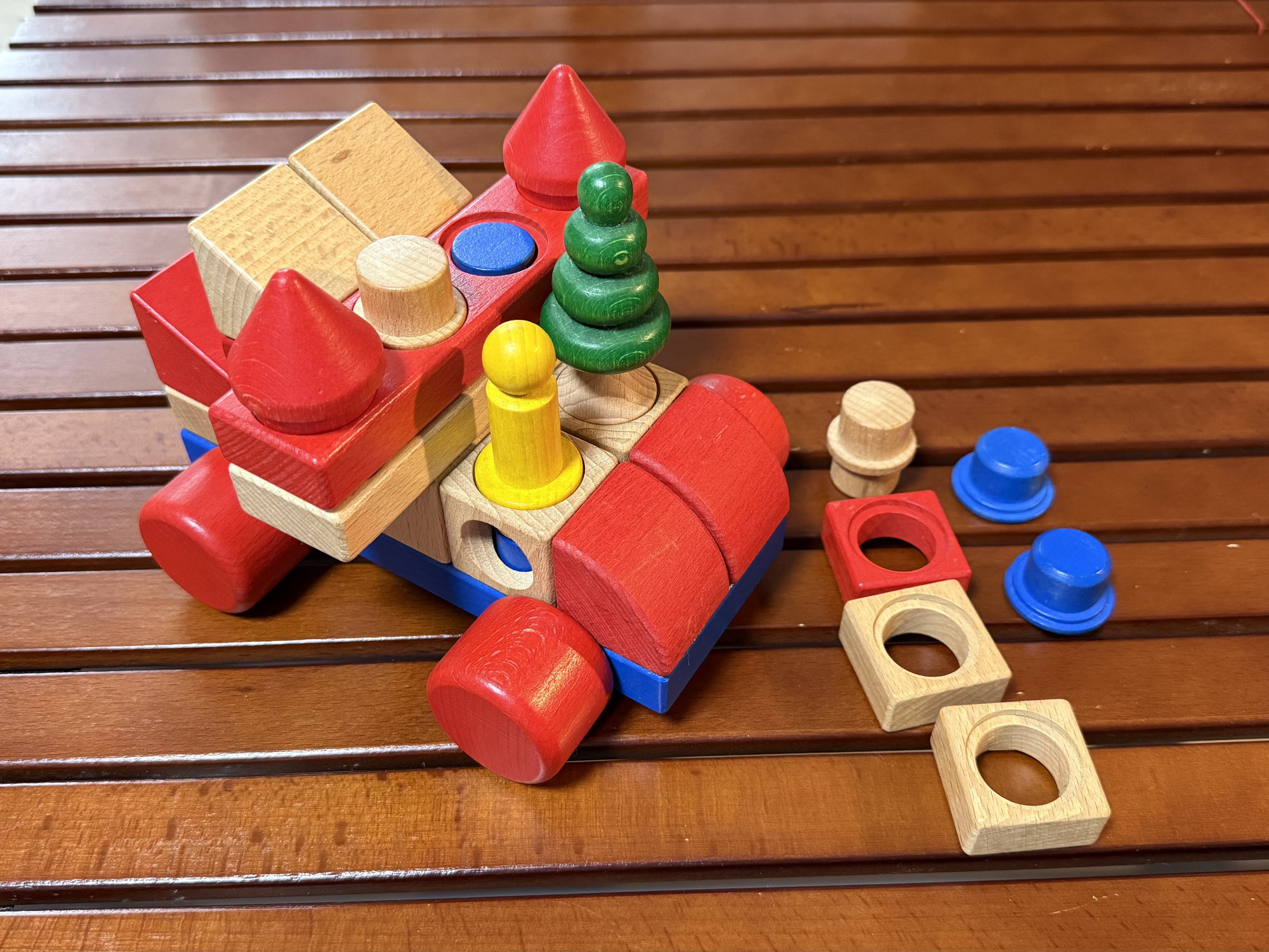 ニック（NIC） ニックフォーメルワンを買い取らせていただきました | 木製玩具の買取専門店 | カイトイ